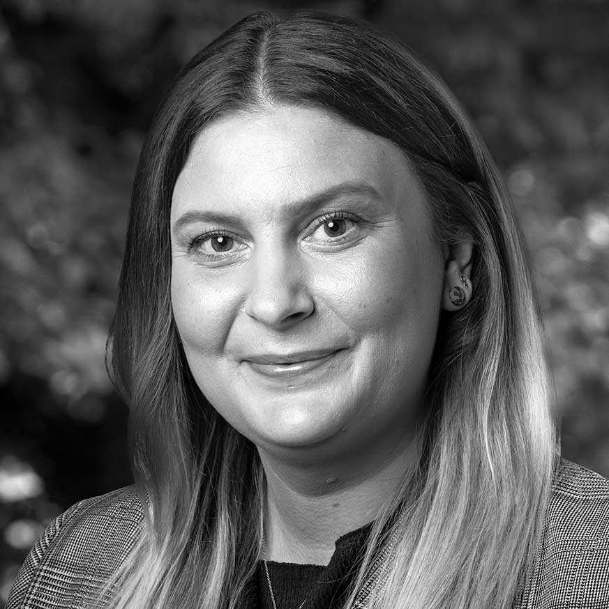 Rebecca Åhlander – Klarahill